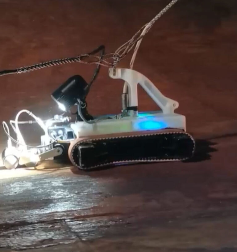 Robotic crawler: accurate UT measurements in challenging situations ...